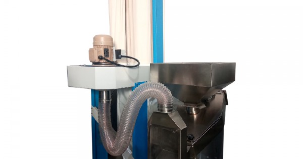 Skin Peeling Machines by Brushing